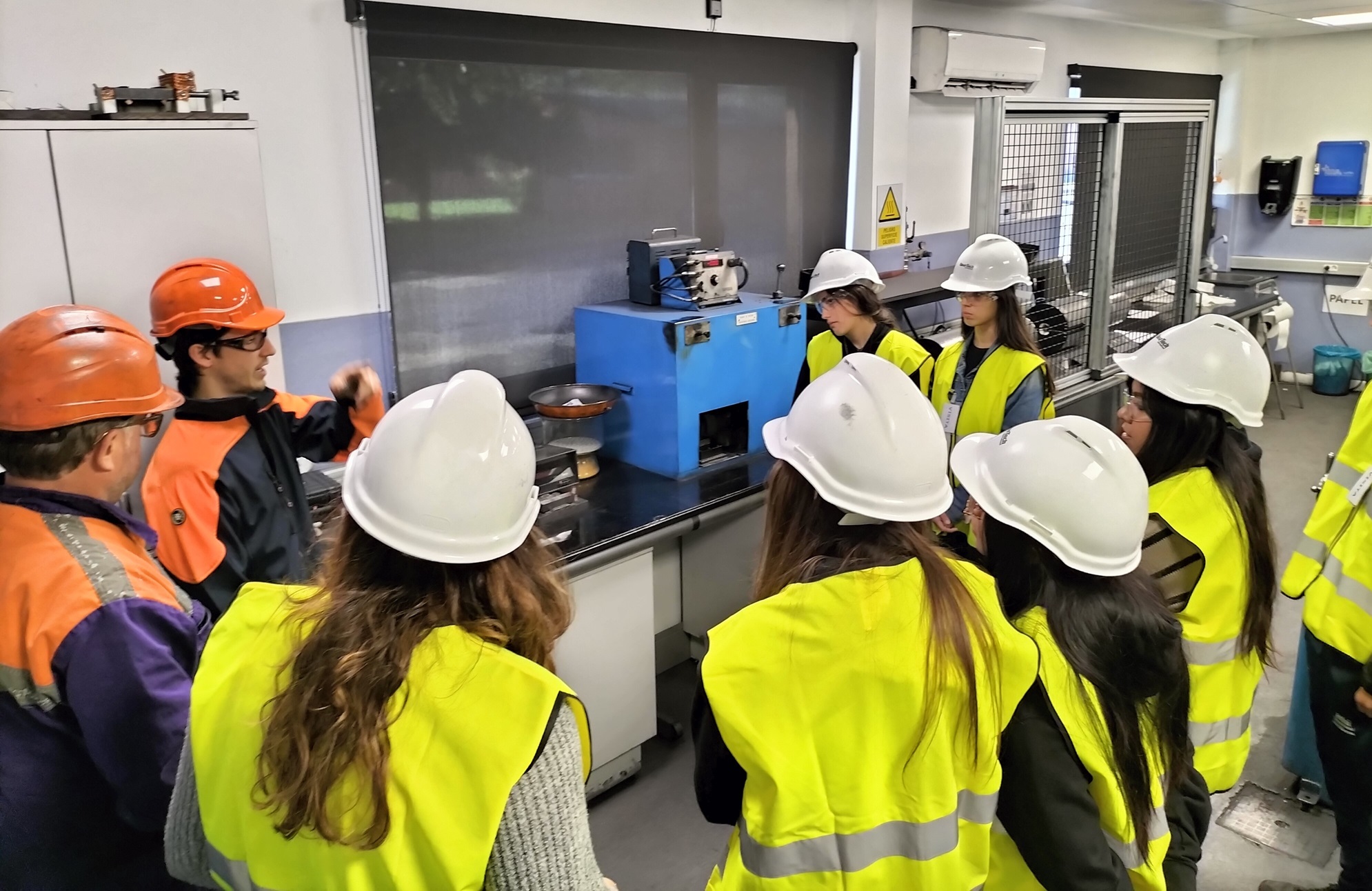 Visita a empresa Graftech – Química